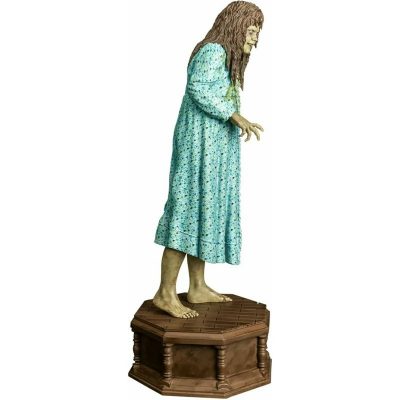 Trick or Treat Studios : EXORCIST REGAN 12 INCH RESIN STATUE ...